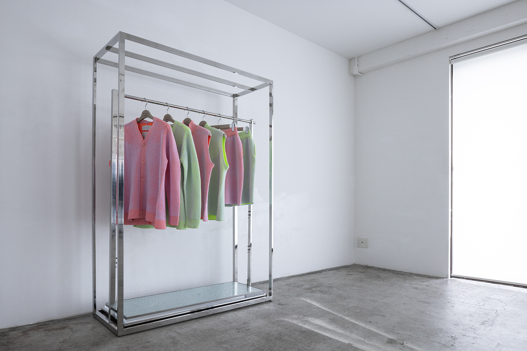 NESTING HANGER RACK - SHU TO